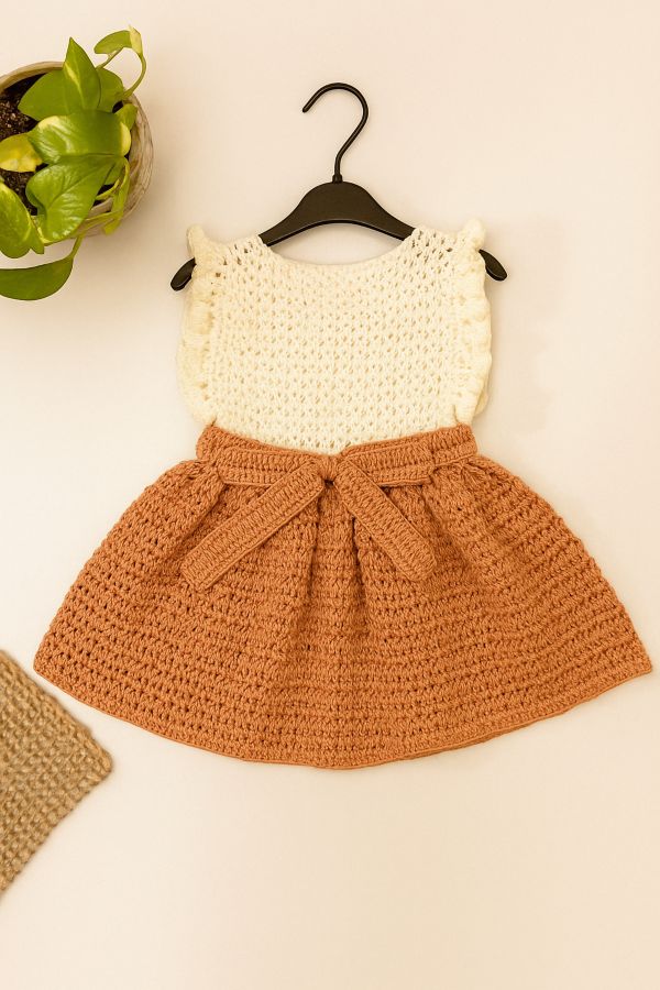Elegant Crochet Baby Dress – Free Tutorial - Pretty Ideas